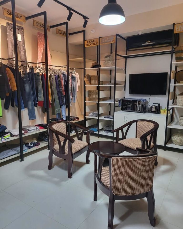 About Us – Luminous Apparel Associates